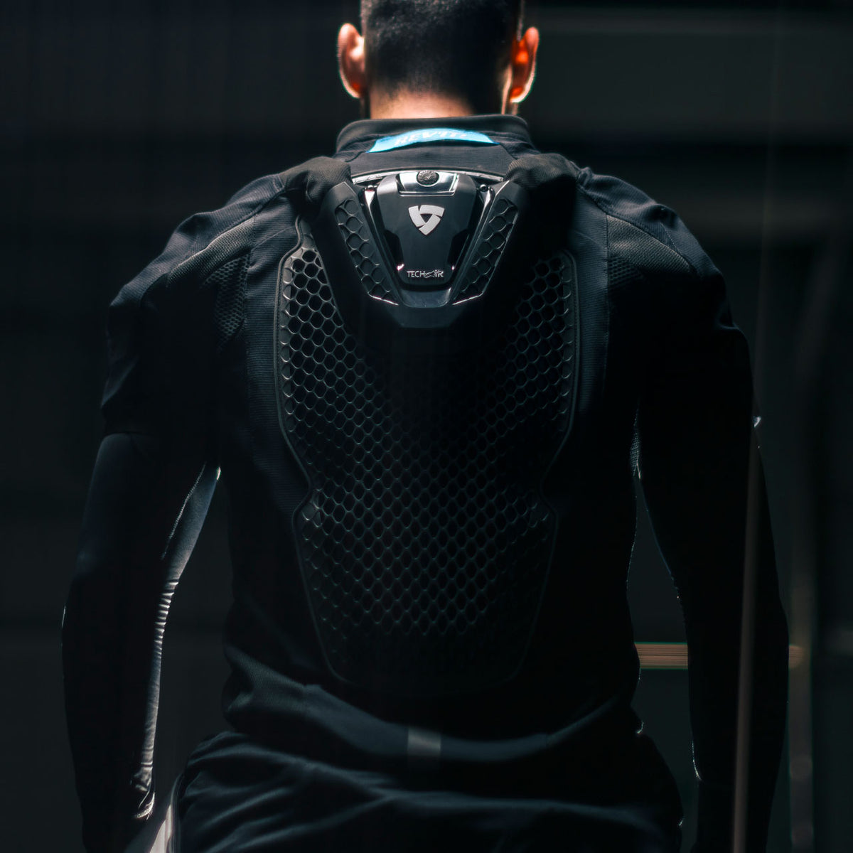 Avertum Tech-Air Airbag Vest| Autonomous Safety Wear for Riders – REV ...
