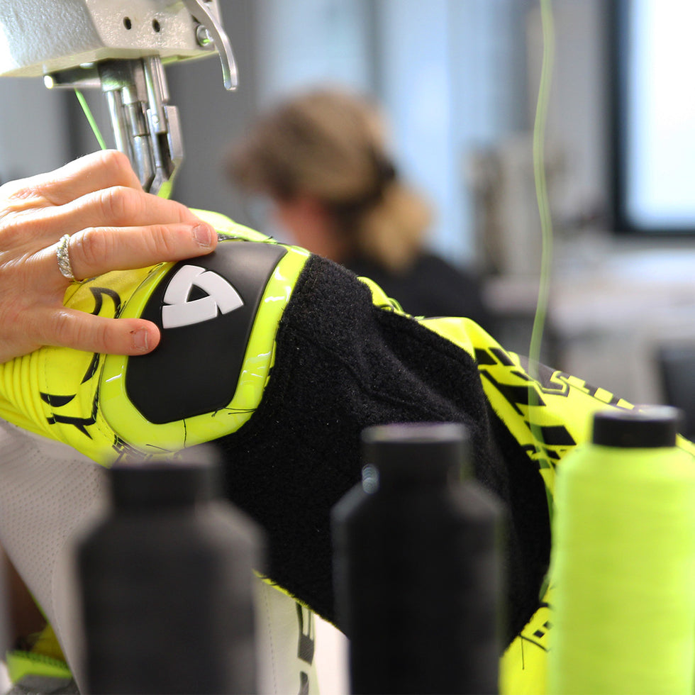 REV'IT! TAILORTECH | Performance Personalized – REV'IT! Sport International